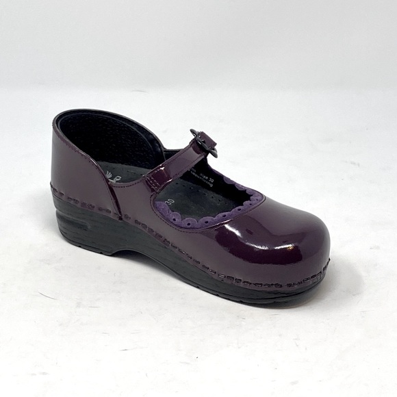 Dansko | Shoes | Dansko Girls Jill Purple Patent Leather Mary Janes ...